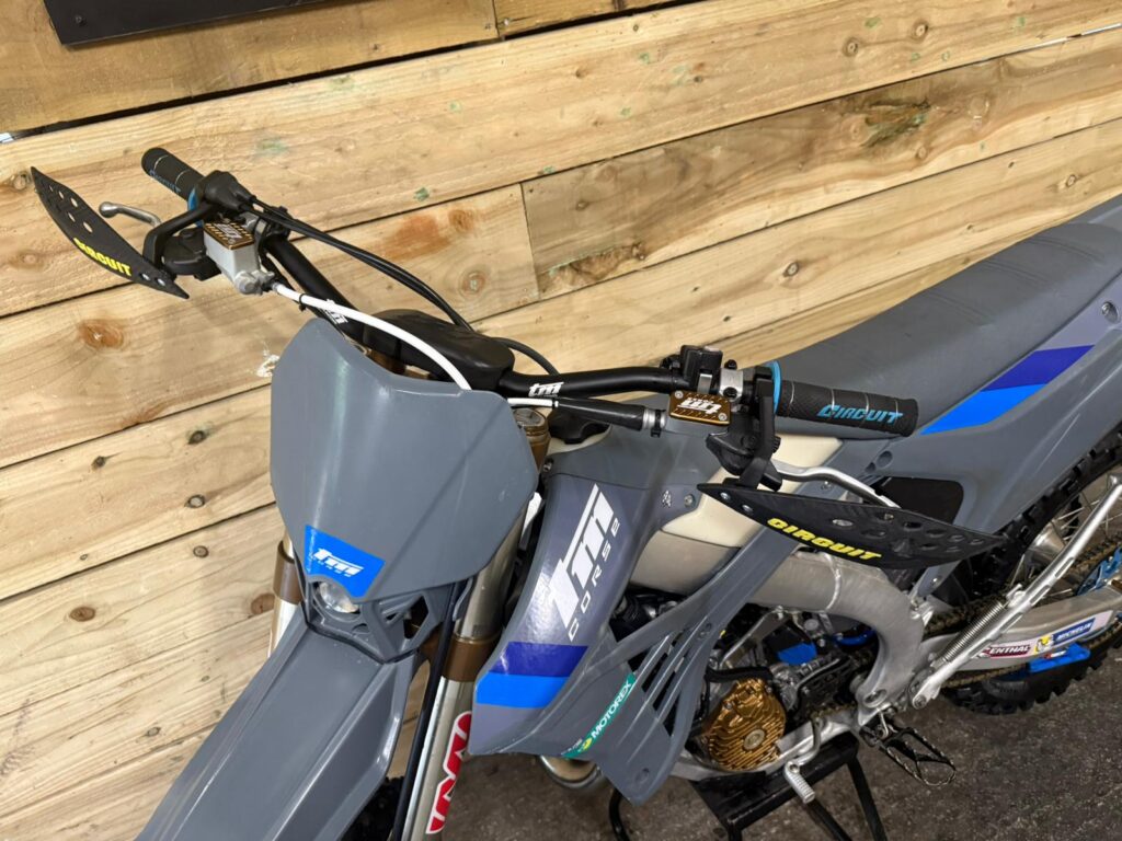 TM 125 EN FI 2025
