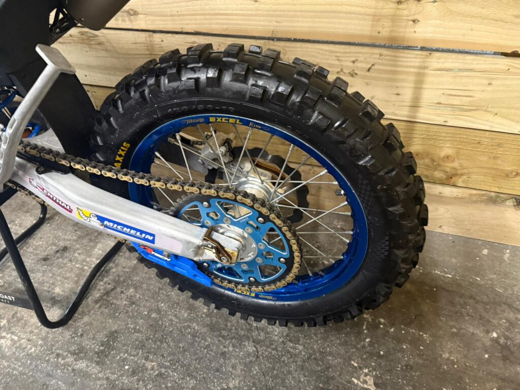 TM 125 EN FI 2025