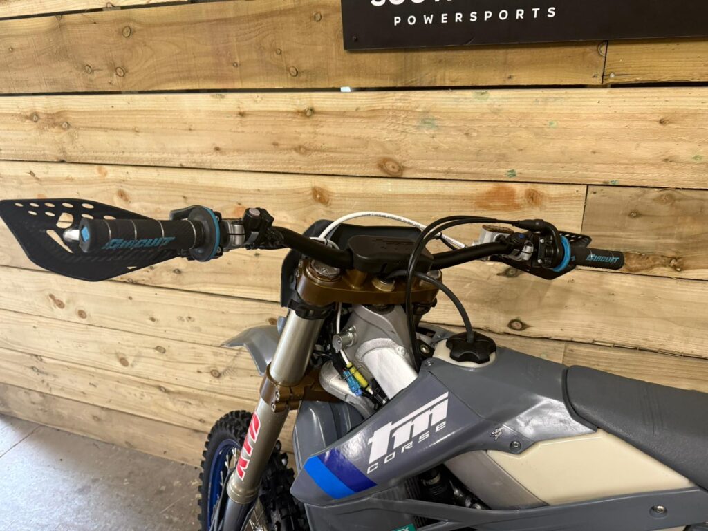 TM 125 EN FI 2025